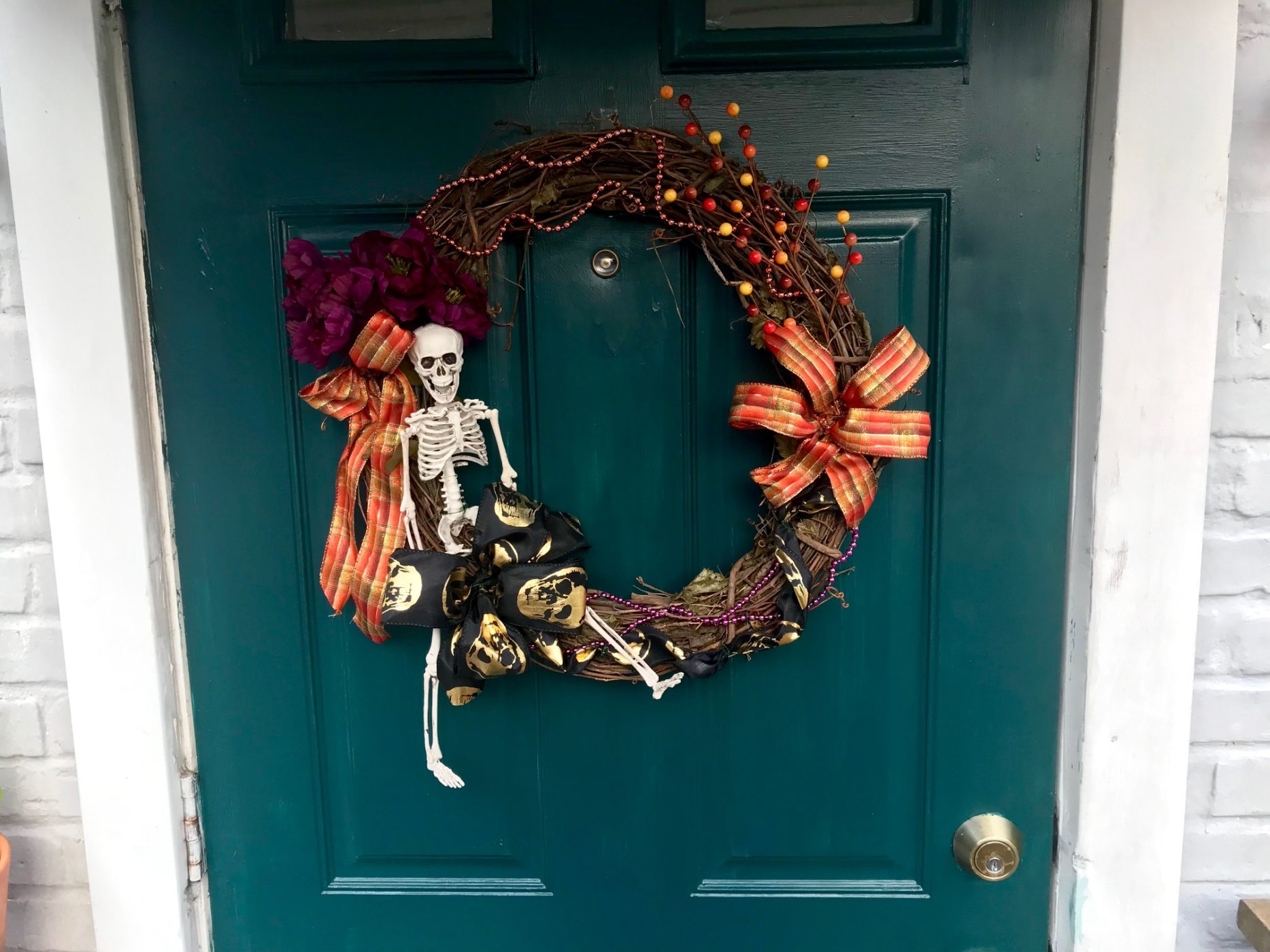 DIY Skeleton Wreath - Holladays at Home